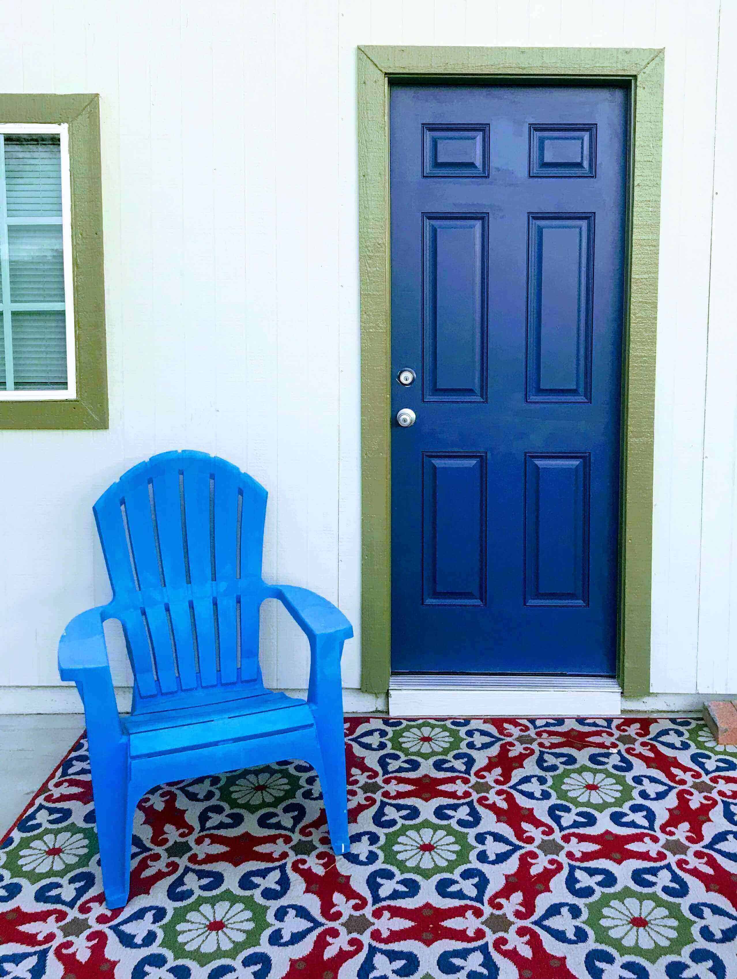 Finding a way home - 43BlueDoors